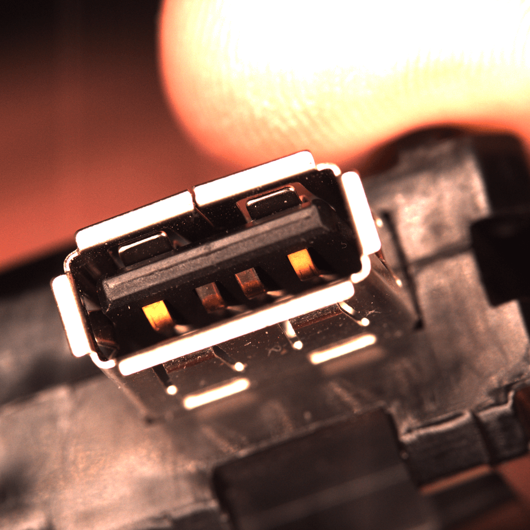 USB Connector Inspection on Multiple Focus Levels